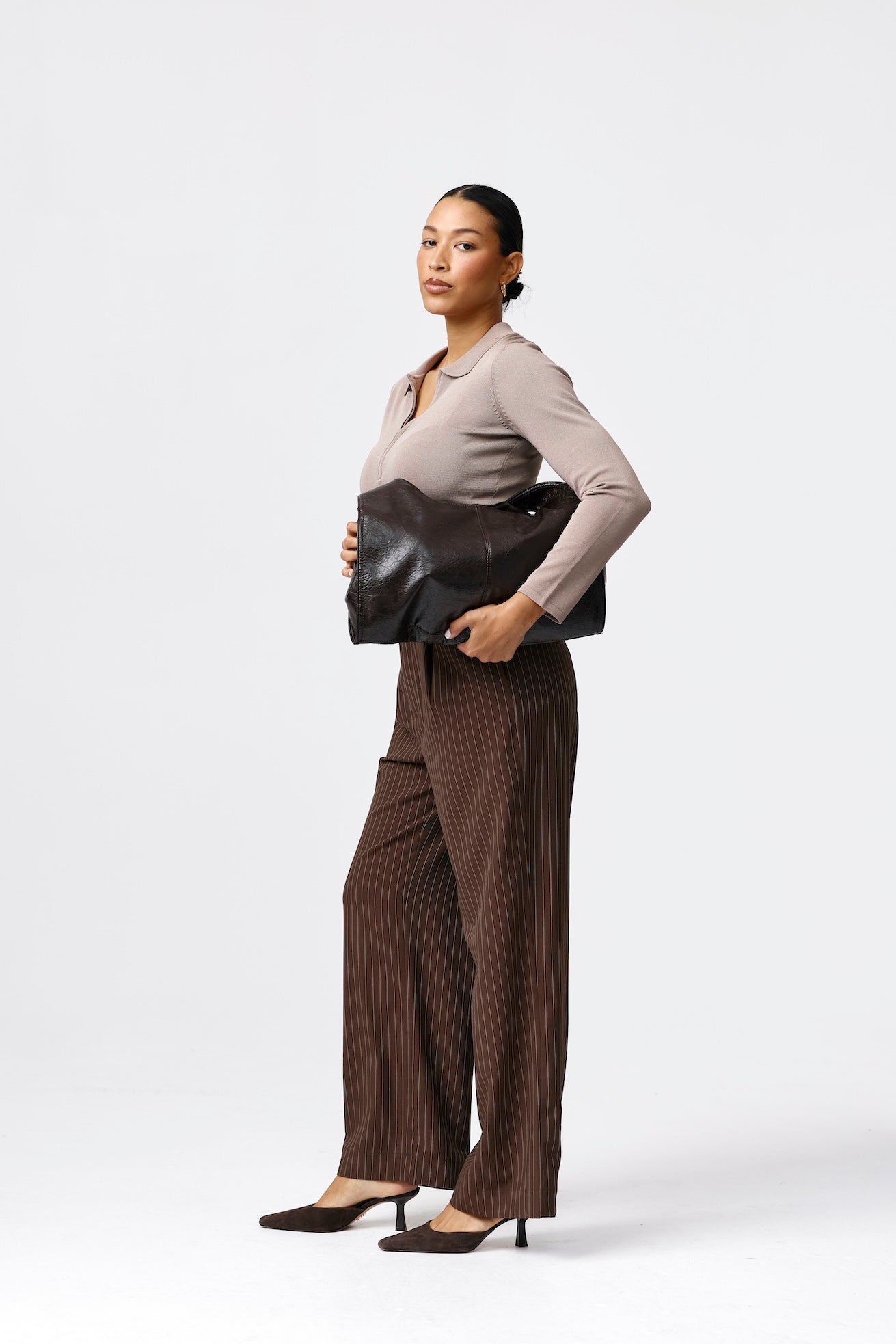 Textured Slouch Bag - Chocolate – Serafina