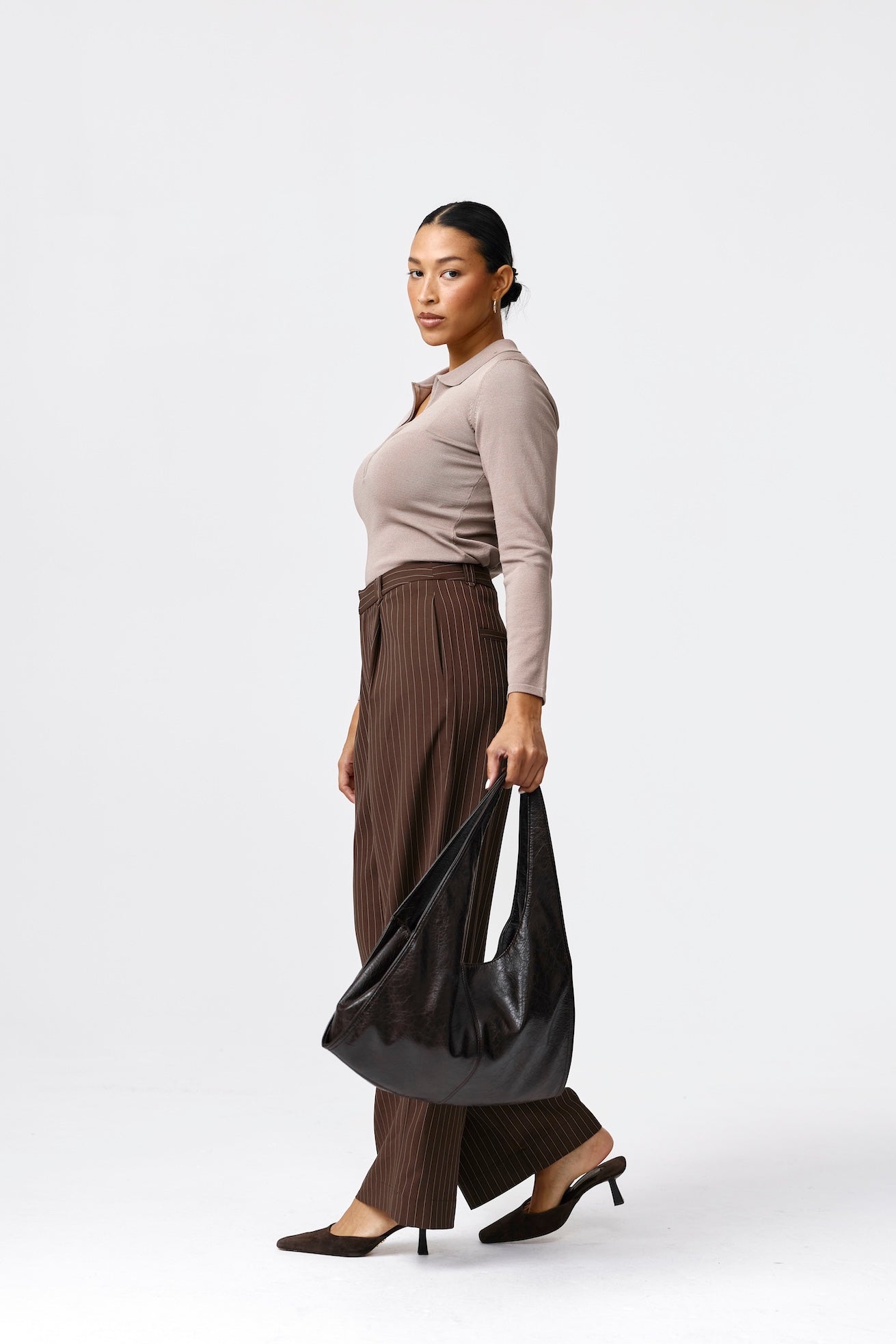Textured Slouch Bag - Chocolate – Serafina